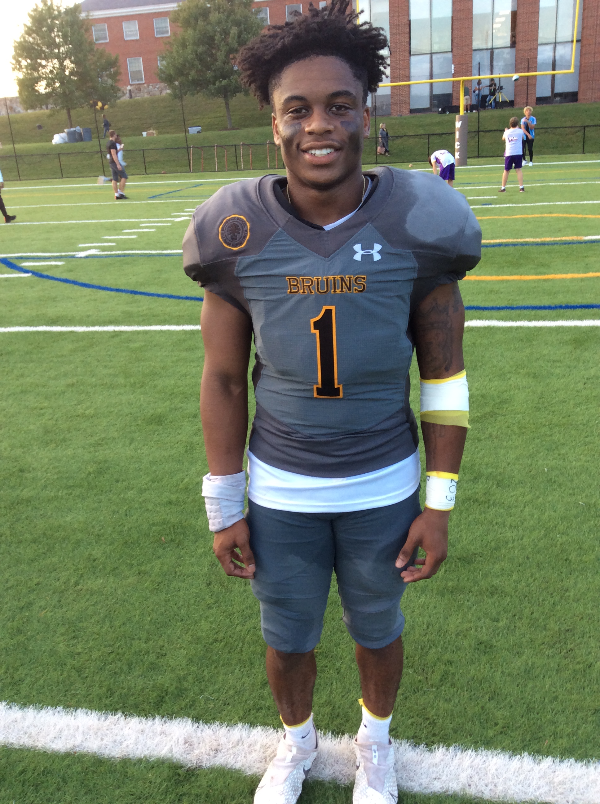 Brunswick surges to early lead in its road victory against football ...