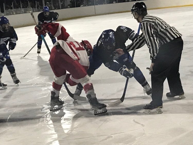 Darien defeats Greenwich boys hockey team in the Winter Classic at ...