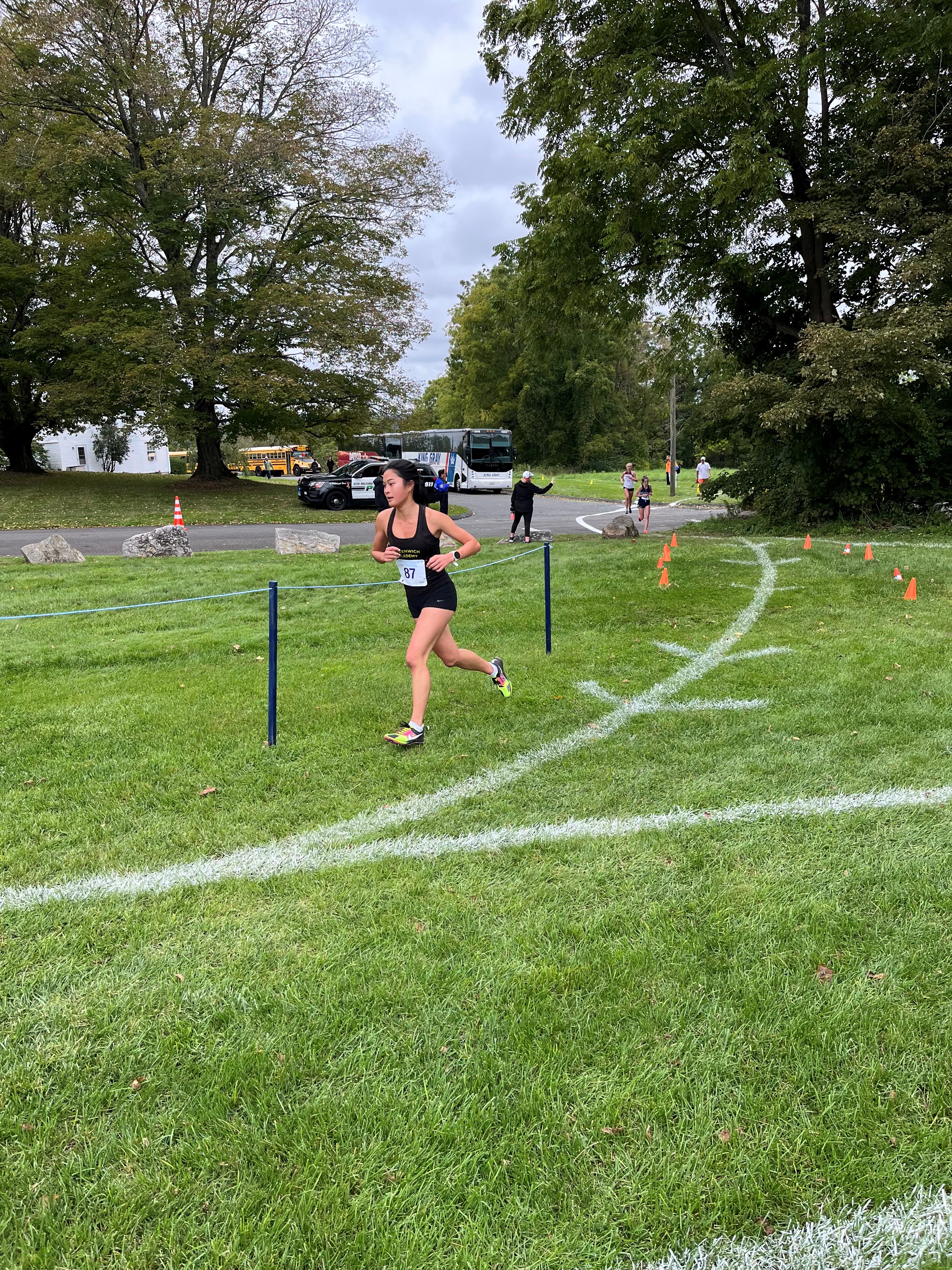 Greenwich Academy’s Maddy Lee finishes first in FAA cross country race ...