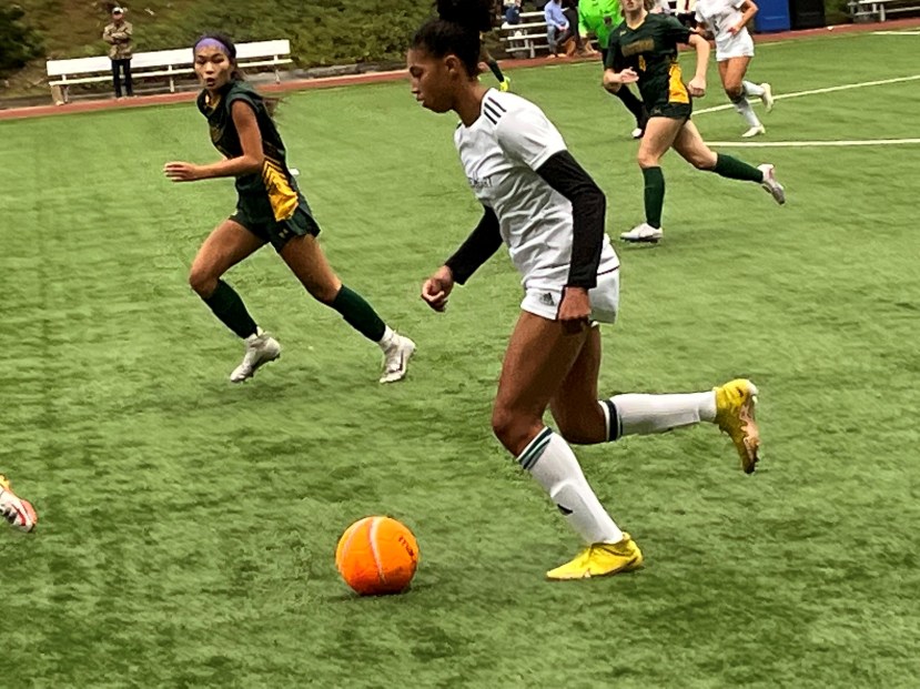 Sacred Heart Greenwich edges rival Greenwich Academy in FAA soccer ...