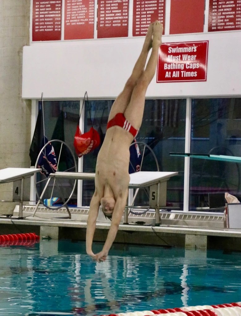 Jacob Winston earns second-place finish at the CIAC Class LL Diving ...