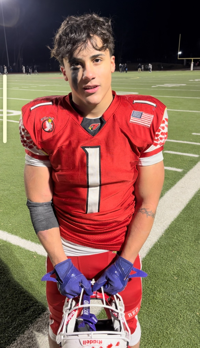 Greenwich High football team upends Staples in CIAC Class LL Tournament ...